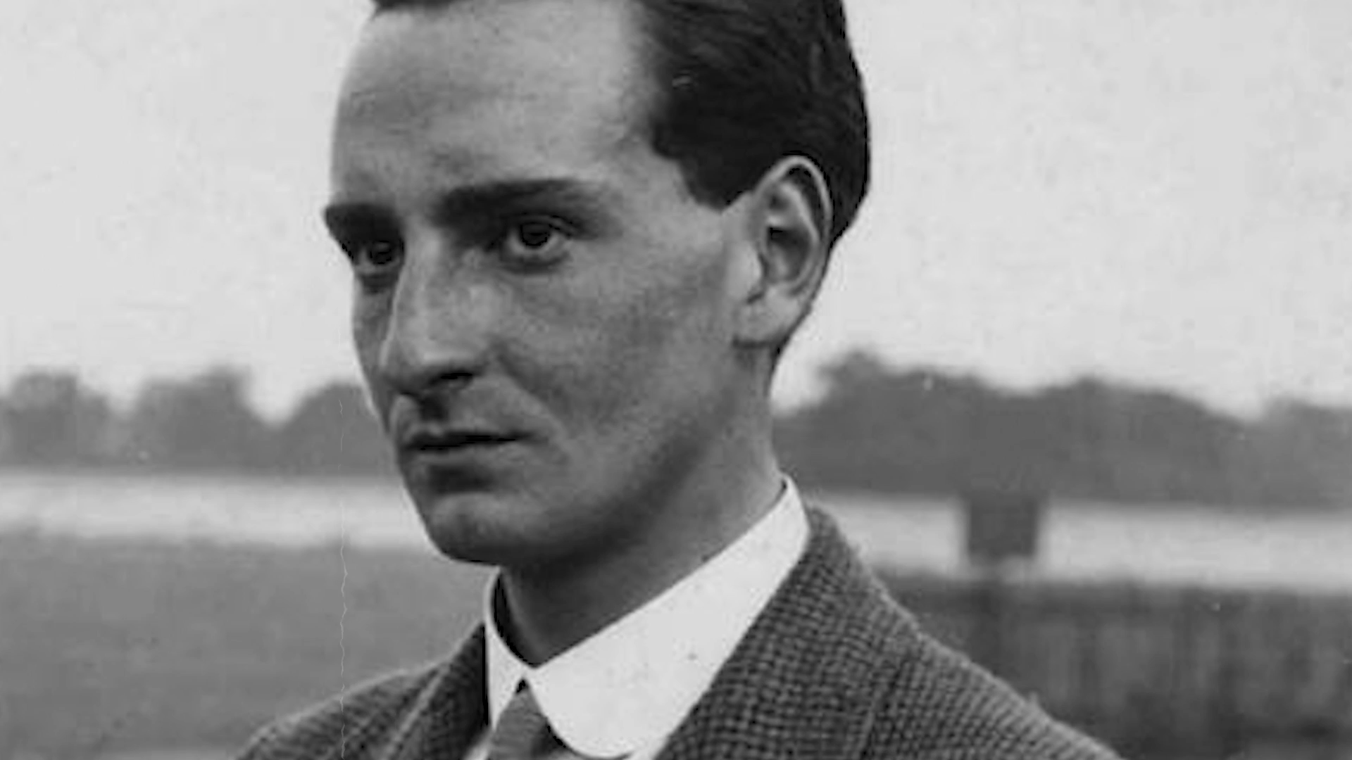 “It’s just a kite with an engine” - The first mission of a WWI pilot