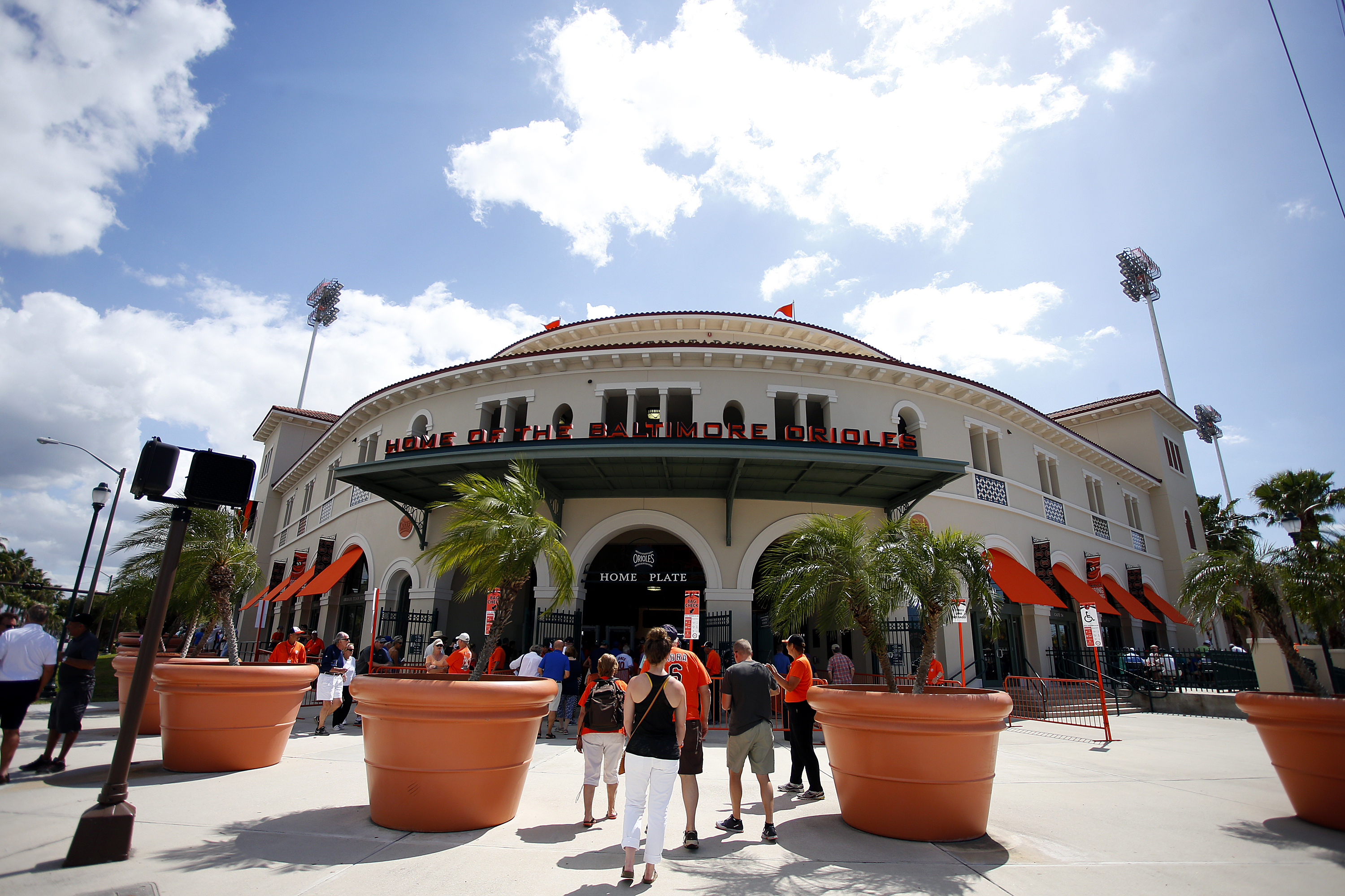 Tuesday bird droppings: One month until baseball