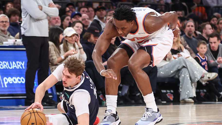 Knicks soaking in embarrassment after shocking loss to Mavericks