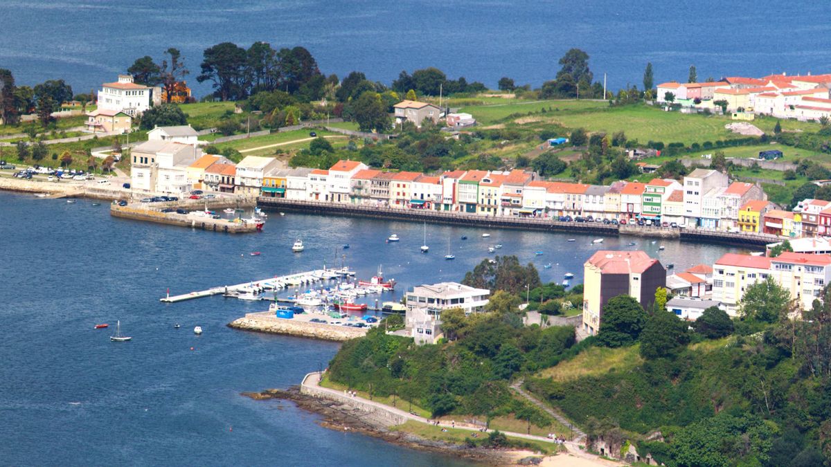 Gastronomía e historia militar en este pequeña aldea marinera de A ...