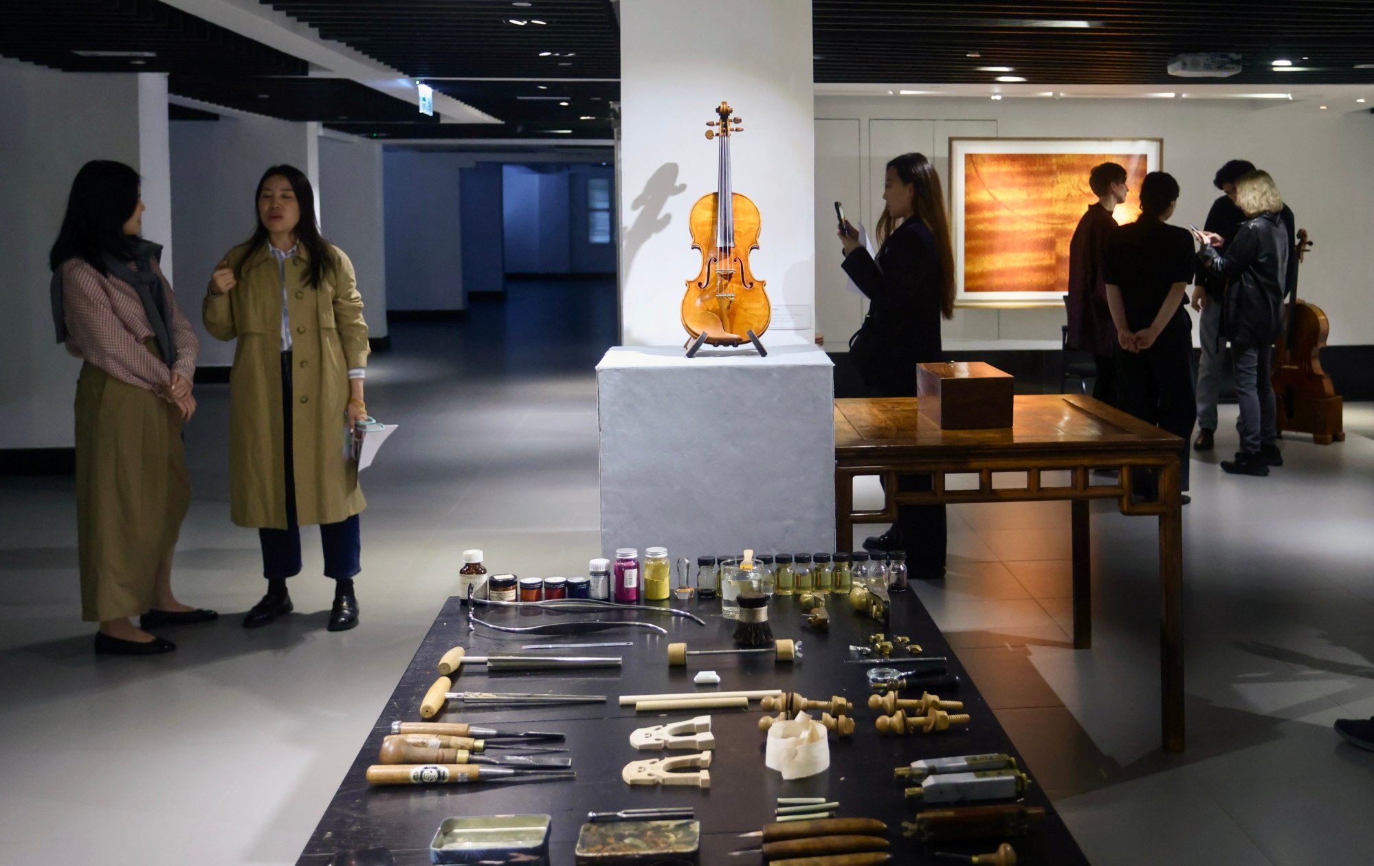 World’s first Chinese rosewood cello stars in Hong Kong exhibition. How ...