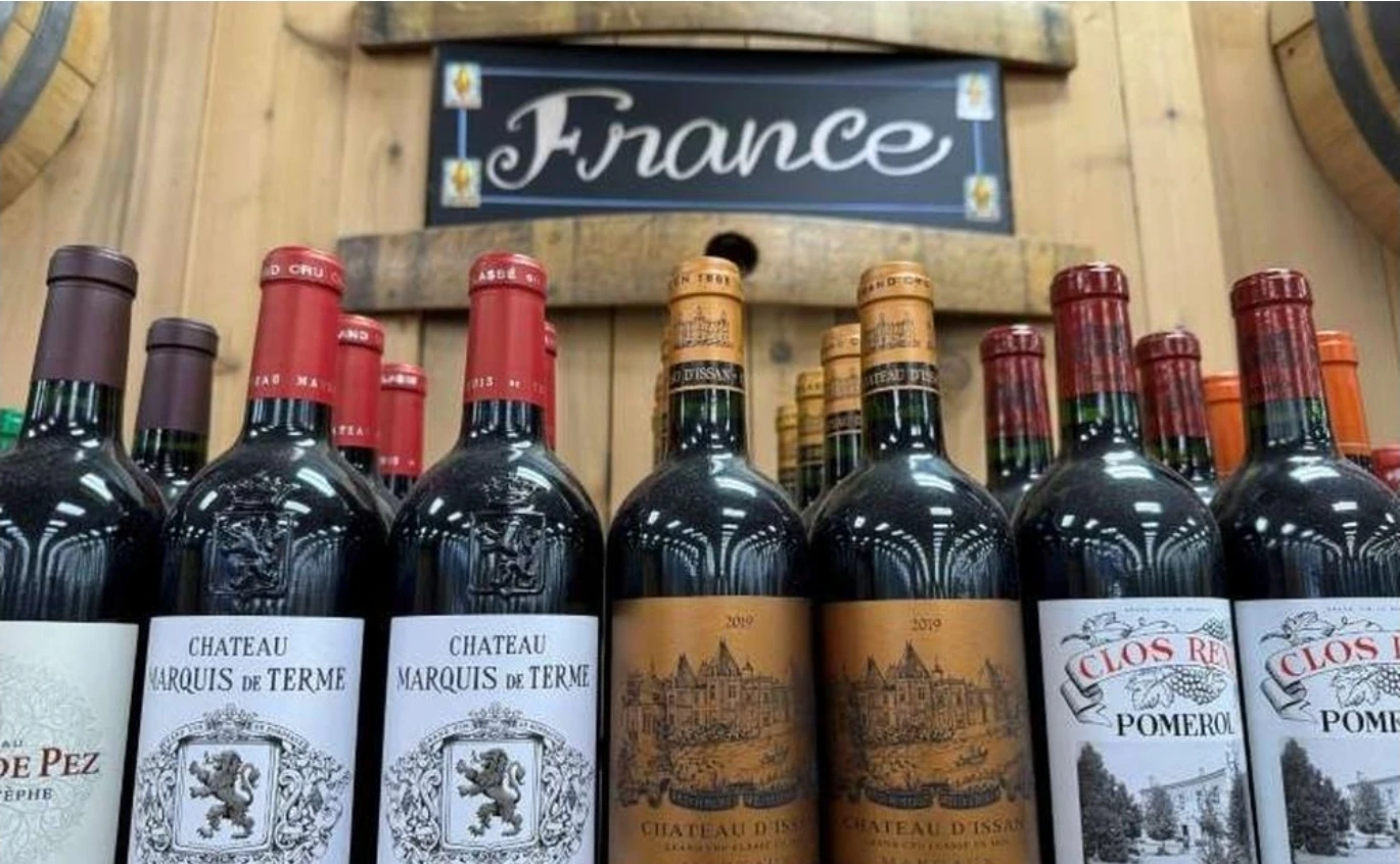 Droits de douane sur le vin et le champagne : Trump touche à la ...