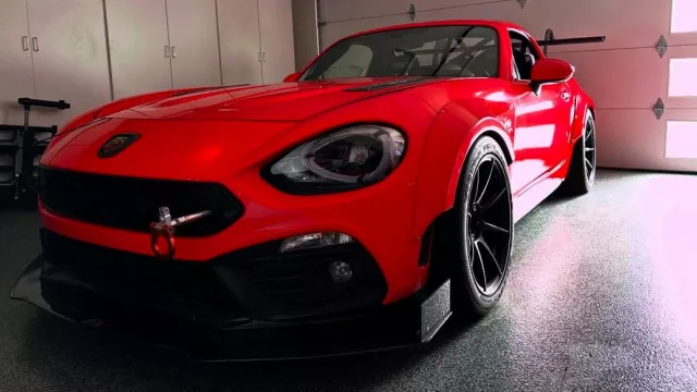 La 124 Spider si trasforma in un bolide da pista con motore giapponese
