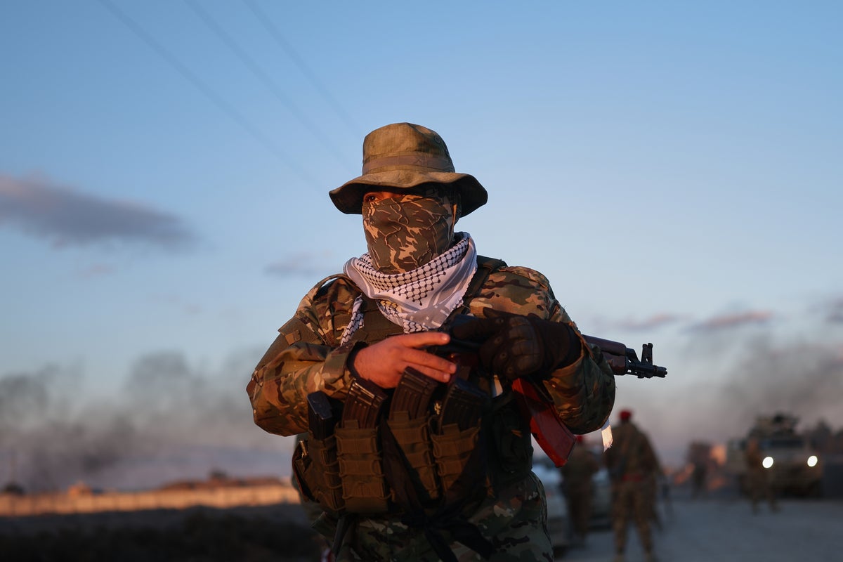 120 Islamic State group members escape from Syrian prison amid clashes