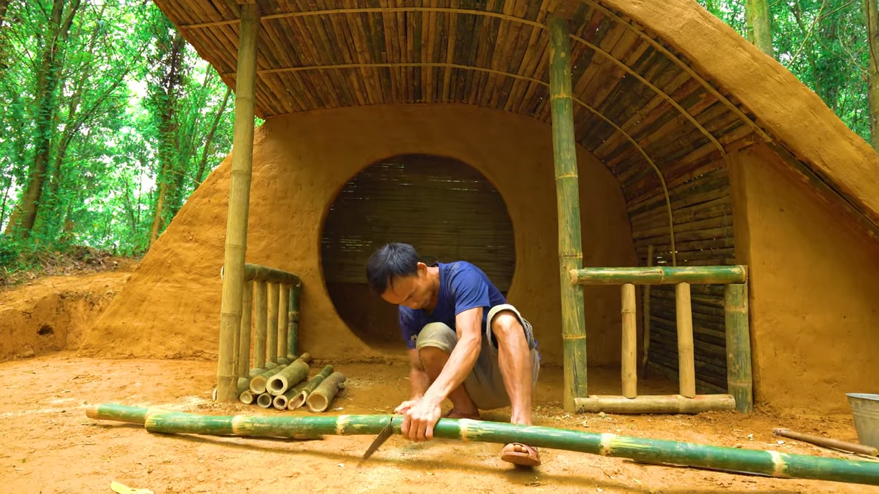Digging a secret shelter took 30 days, then smoke found its way back