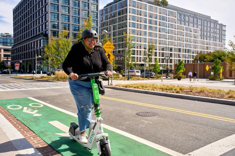 New ebikes and e-scooters to hit West Midlands streets after new deal ...