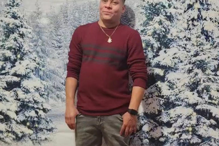 Girl, 6, found wandering the streets alone in tears after dad seized by ICE