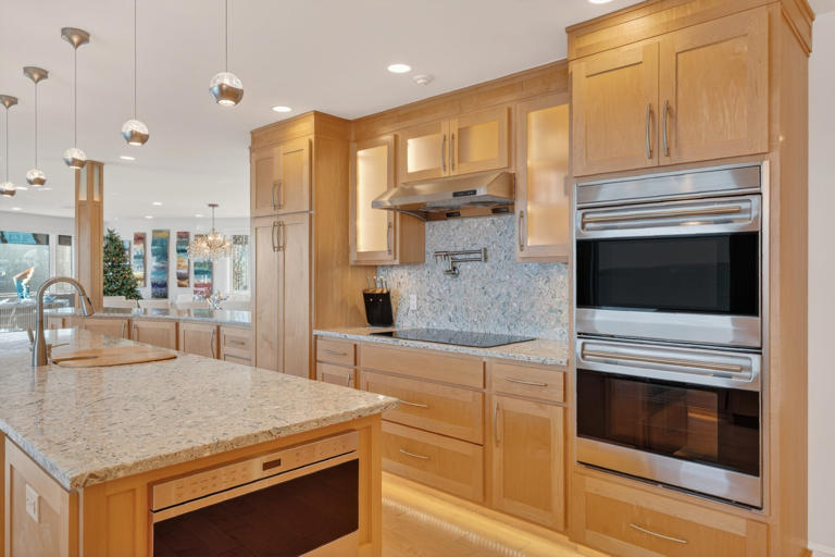 The former waterfront Maine home of Gov. Ken Curtis lists for $4M