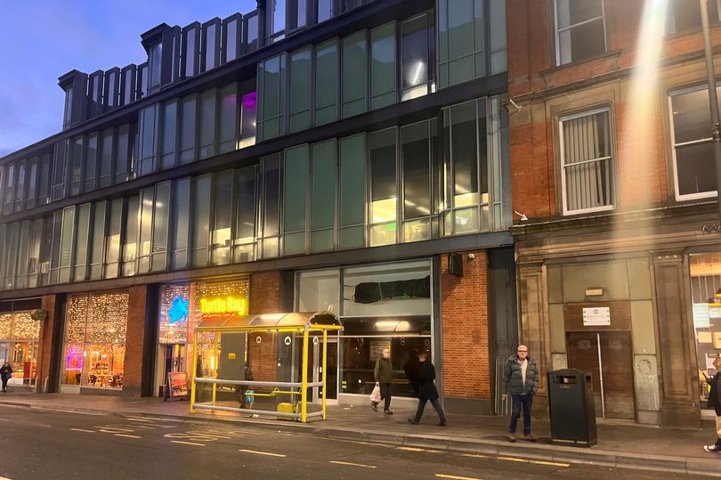 Update after Liverpool city centre fast food chain branch disappears ...