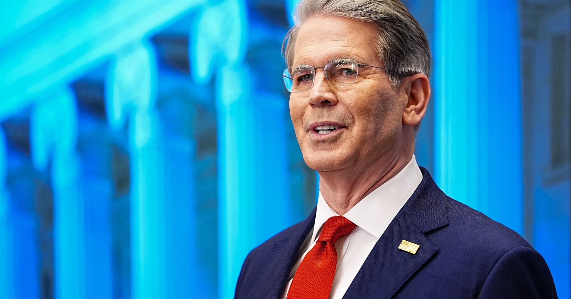 Bessent says Powell attending Supreme Court arguments on Lisa Cook is a ...