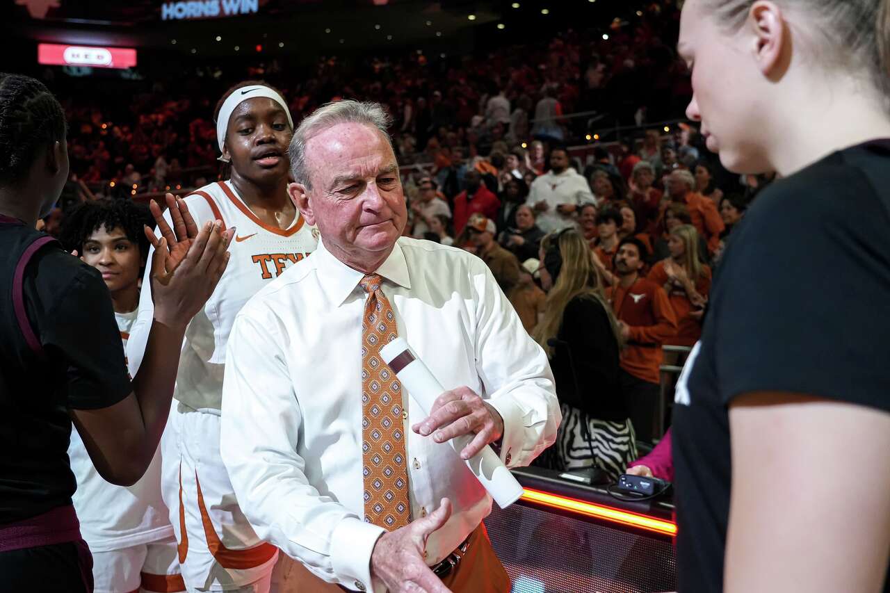 Texas women are 19-2 after A&M blowout and Vic Schaefer isn't happy ...