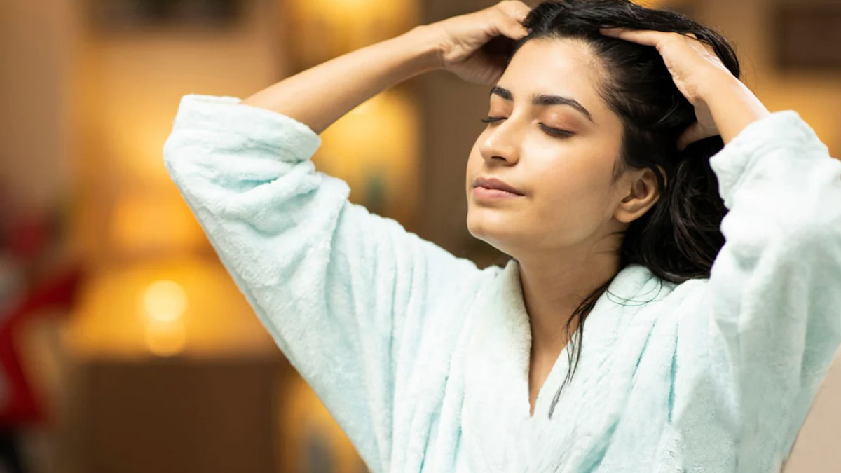 Does oiling hair increase dandruff? Here’s what dermatologist says