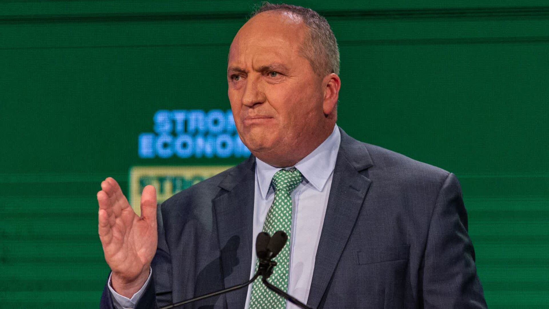 Barnaby Joyce labels Albanese’s power woes a 'total fiasco'