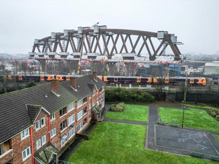 “We live by gigantic HS2 viaduct – its like having the Forth Bridge in ...
