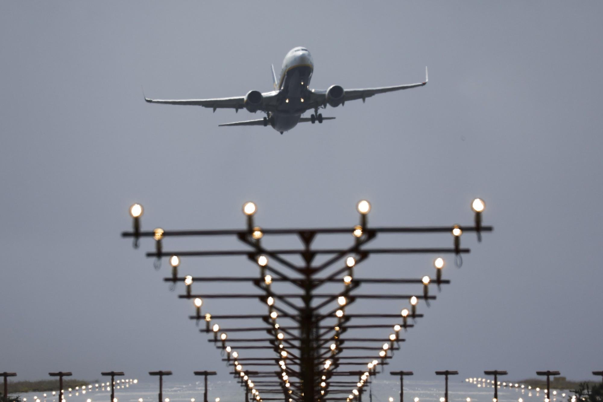 Elon Musk droht, Ryanair zu kaufen und den CEO zu feuern