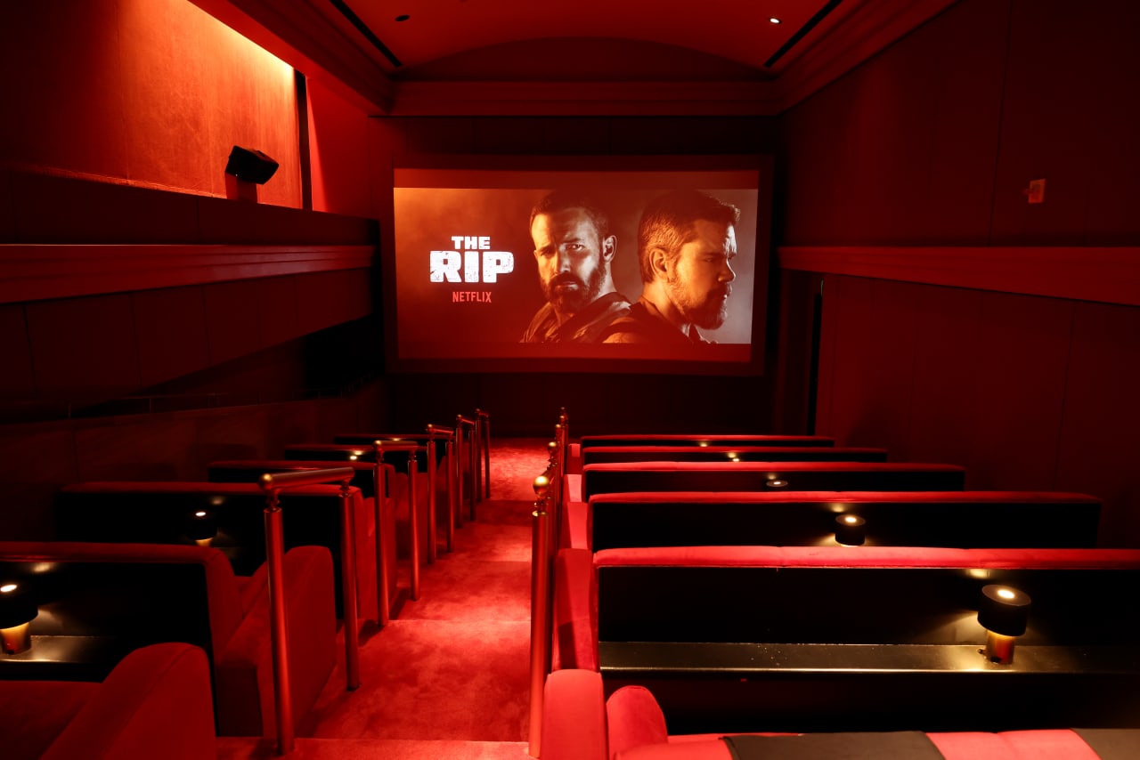 Netflix earnings could end the streamer’s stock slump. The Warner deal ...