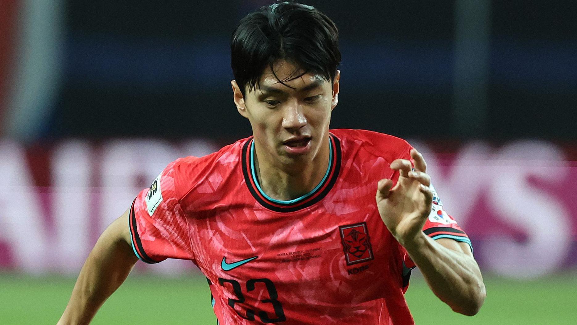 Oxford United sign South Korea winger Jeon