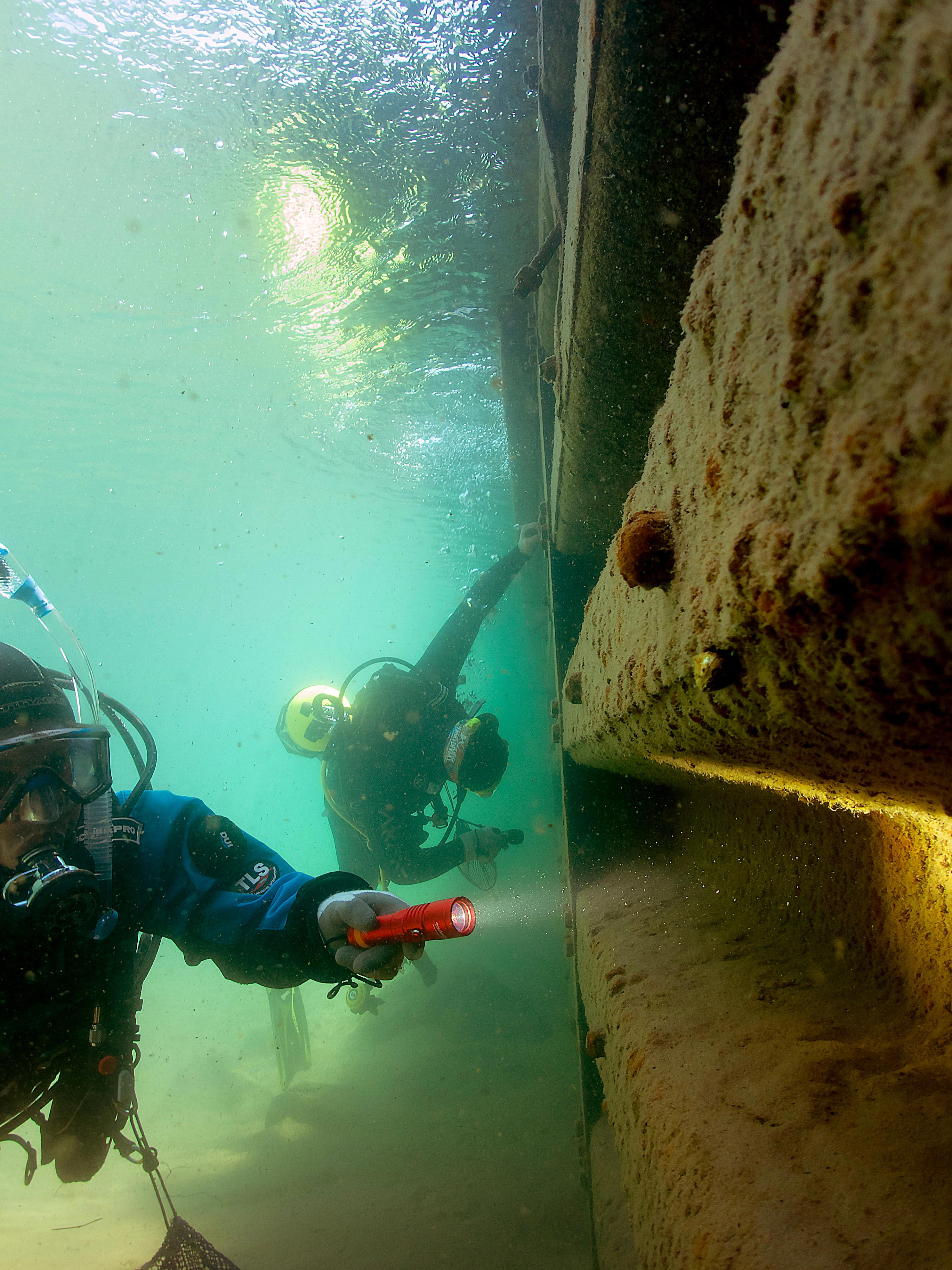 Scientists race to protect Lake Superior from invasive mussels