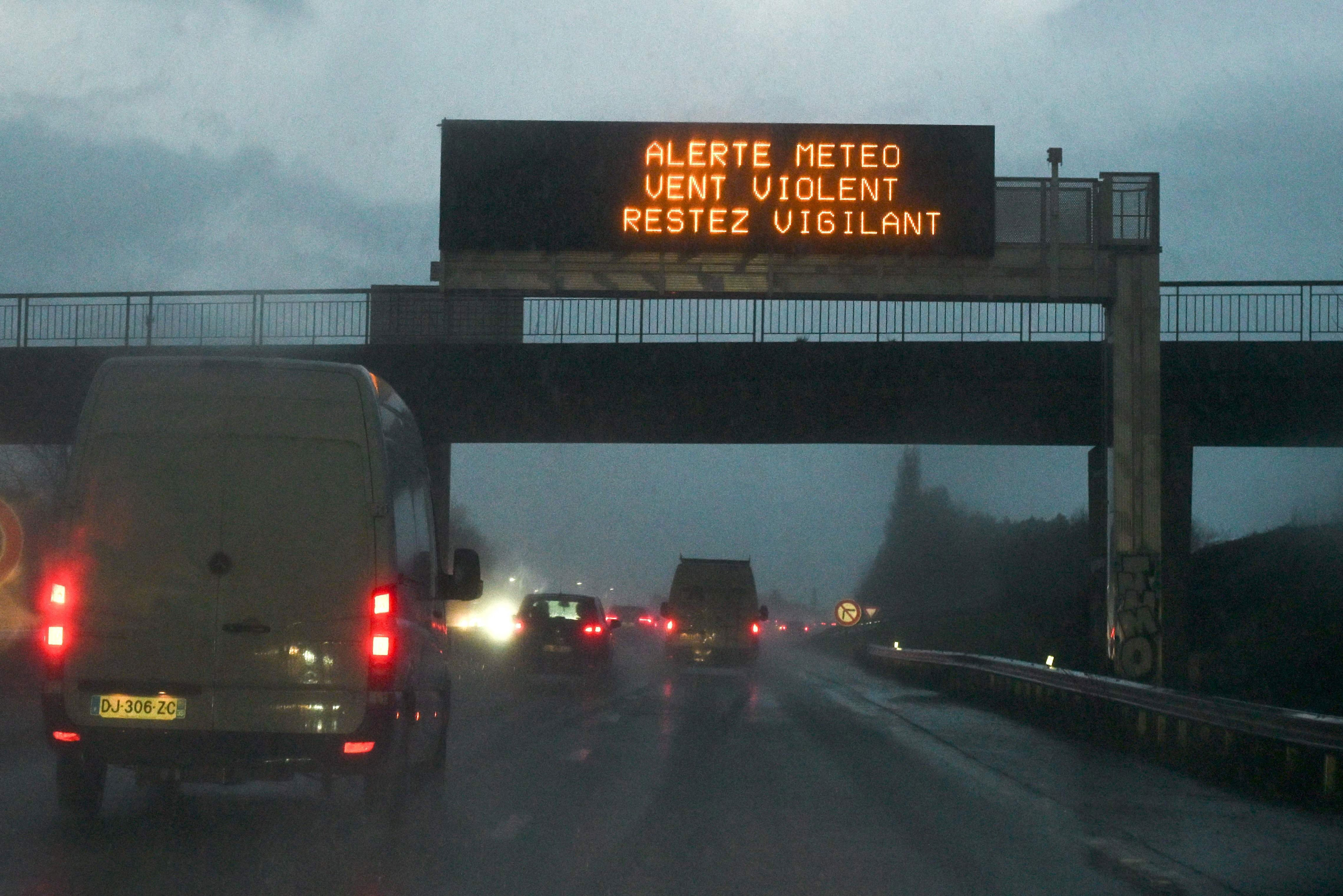 Pluies et inondations : la vigilance orange levée dans le Sud, le ...