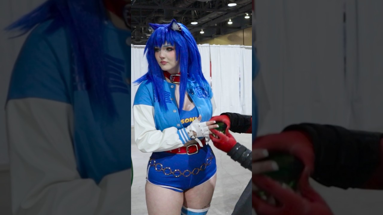 Deadpool tries to outrun Sonic the Hedgehog #deadpool #sonic #cosplay