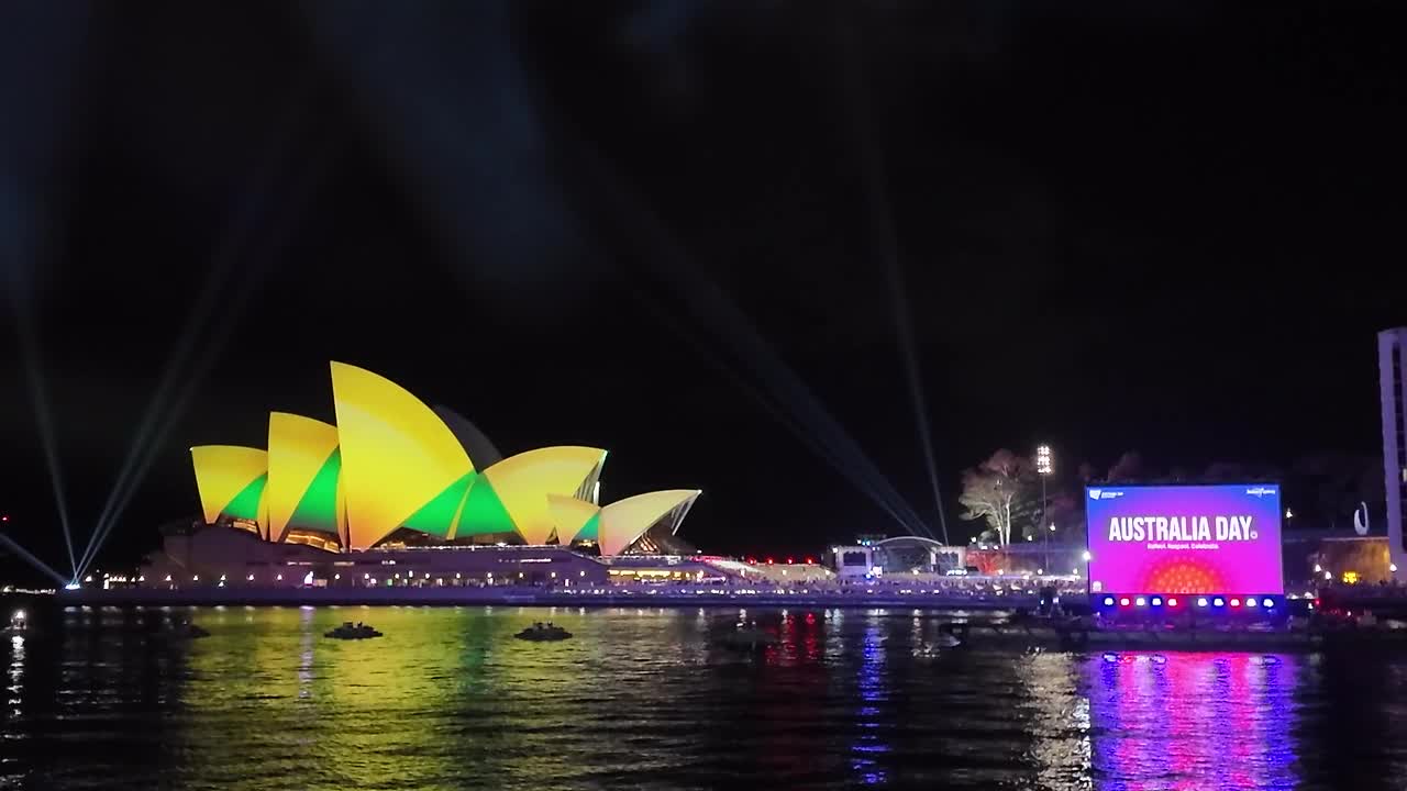 Sydney Opera House lights up in green and gold for Australia Day ...