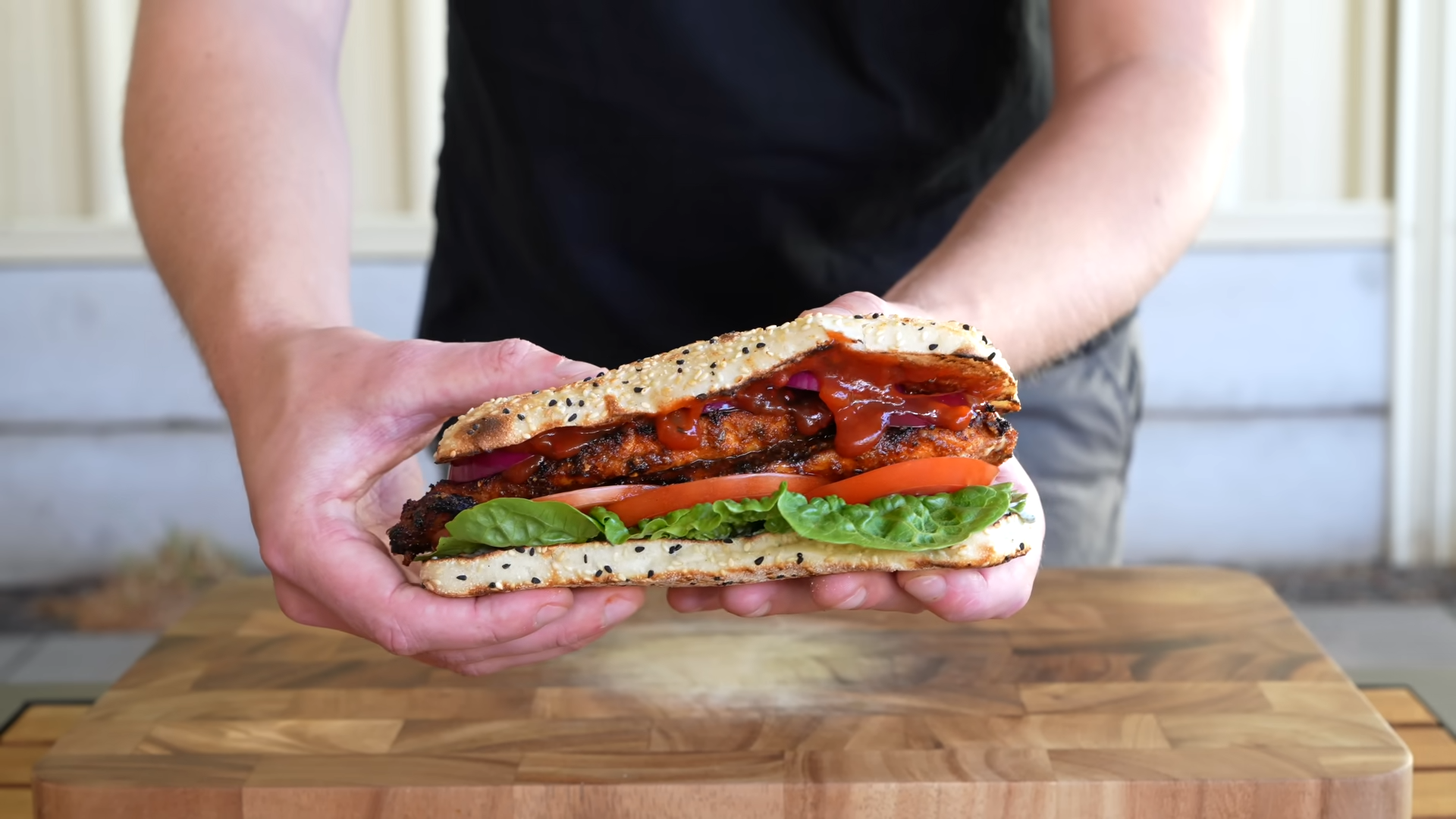 Quick grilled chicken sandwich – crispy outside, juicy inside