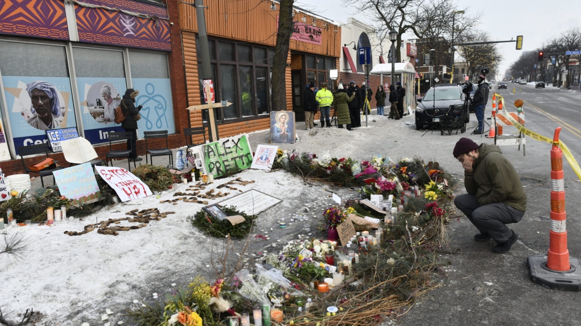 Federal judge will consider the legality of Trump's immigration ...