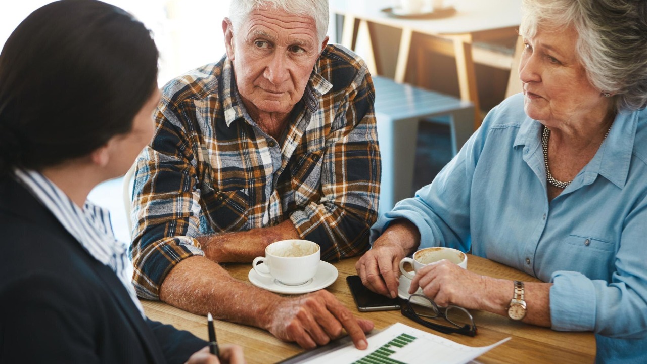 Massive Social Security cuts loom just 6 years away, and Donald Trump ...