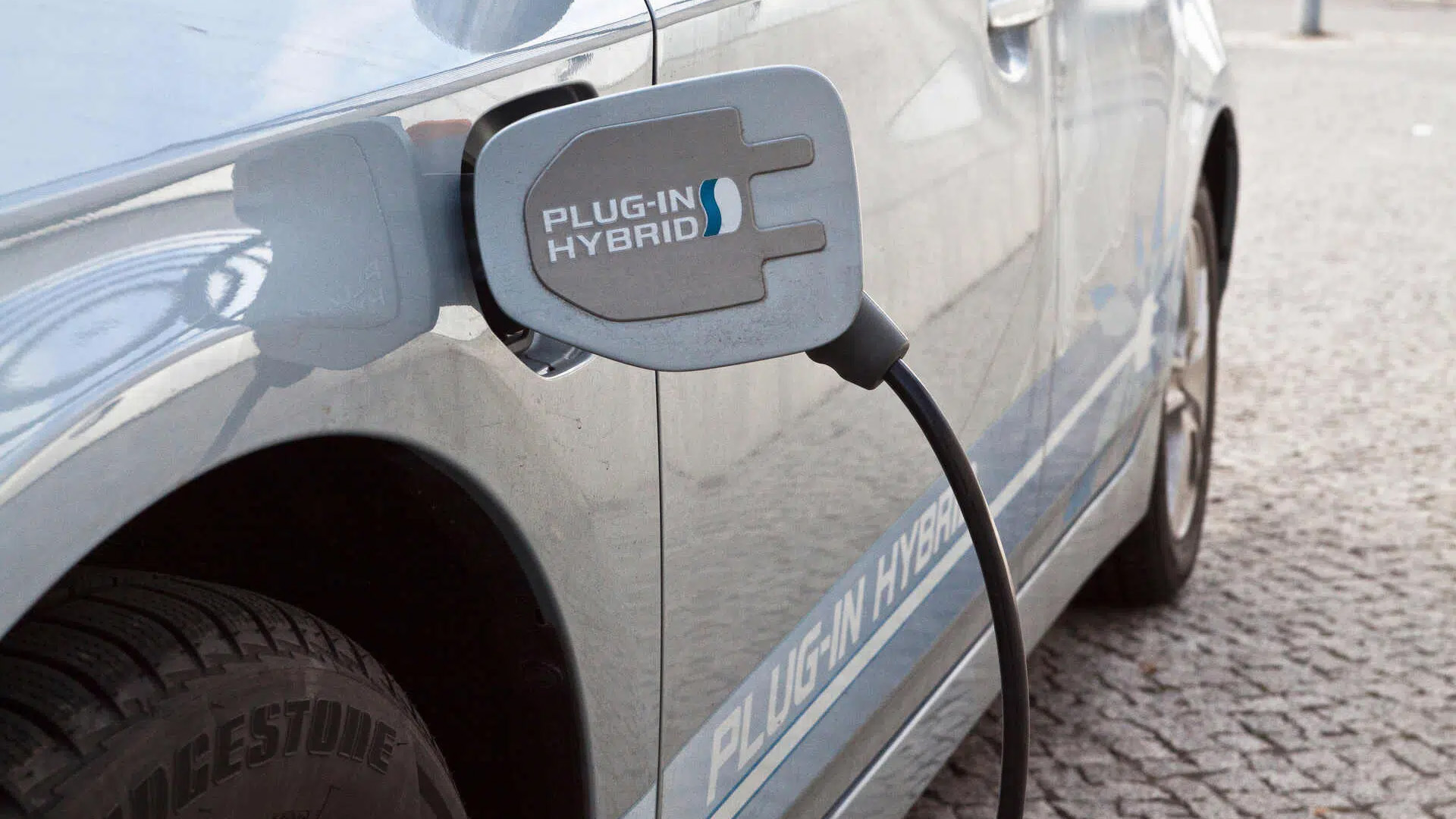 GM CEO Mary Barra Admits Plug-In Hybrids Have This Big Problem
