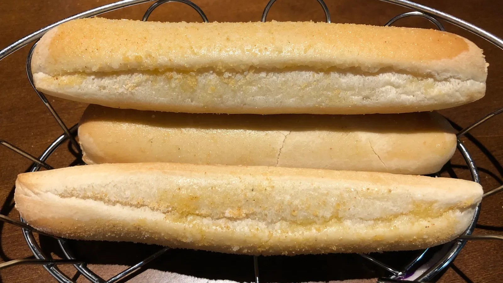 4 things Olive Garden servers aren't allowed to warn you about