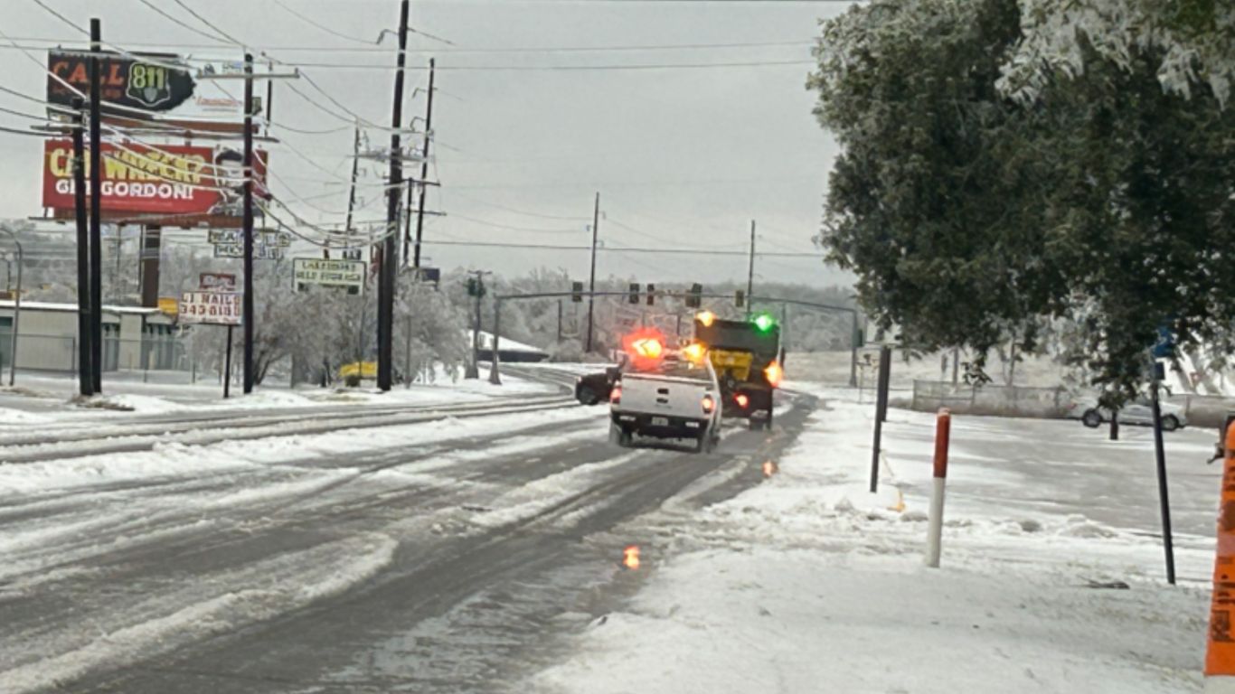 2 dead in Louisiana as extreme cold reaches New Orleans