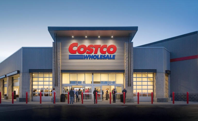 Why Costco Food Court Pizza Still Beats the Frozen VersionAnd How to ...