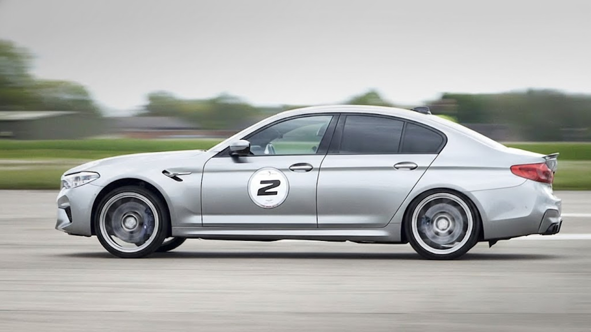 Evolve F90 M5 hits 200MPH on VMAX run
