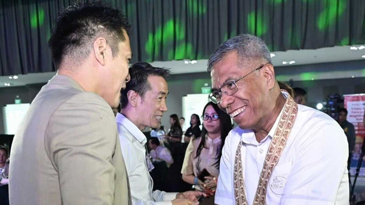 Sen. Robin Padilla hits back at questions over meeting with Nicolas ...