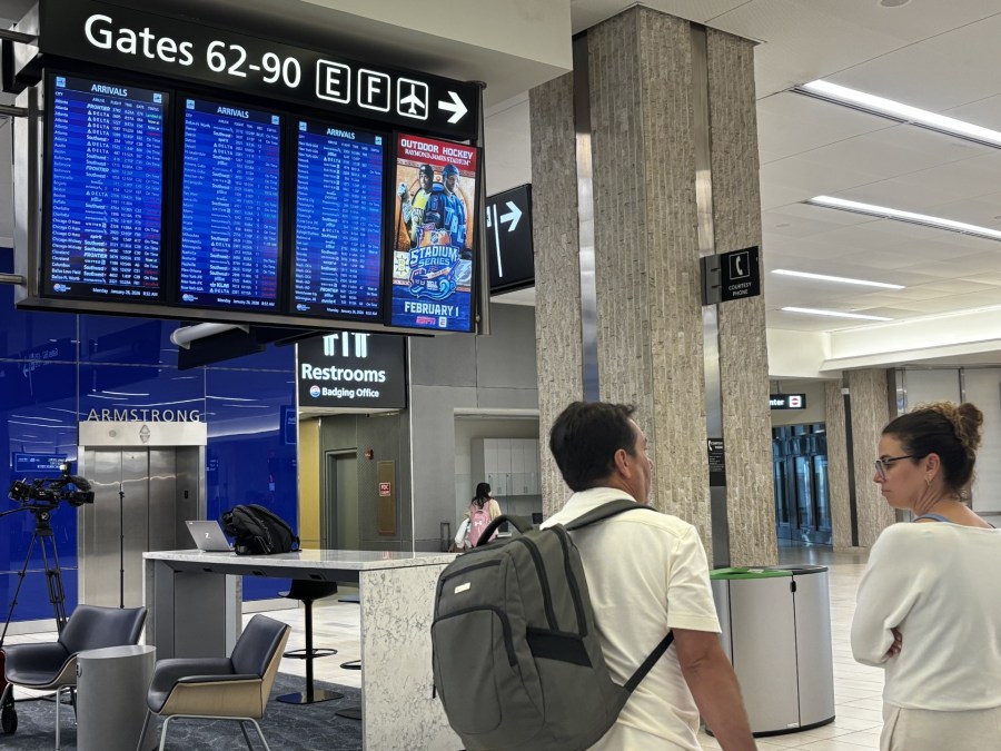 Tampa flyers forced to reroute plans as winter storm wreaks havoc on ...