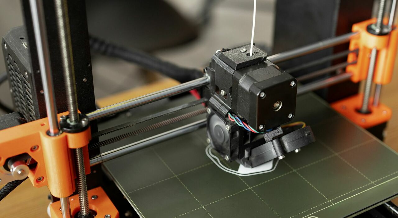 A scuola con un coltello stampato in 3D: scoperto arsenale fai-da-te in ...