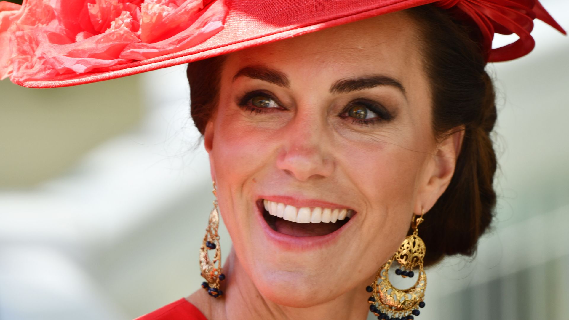 Princess Kate's formal heatwave dress has a surprisingly breezy sheer hem