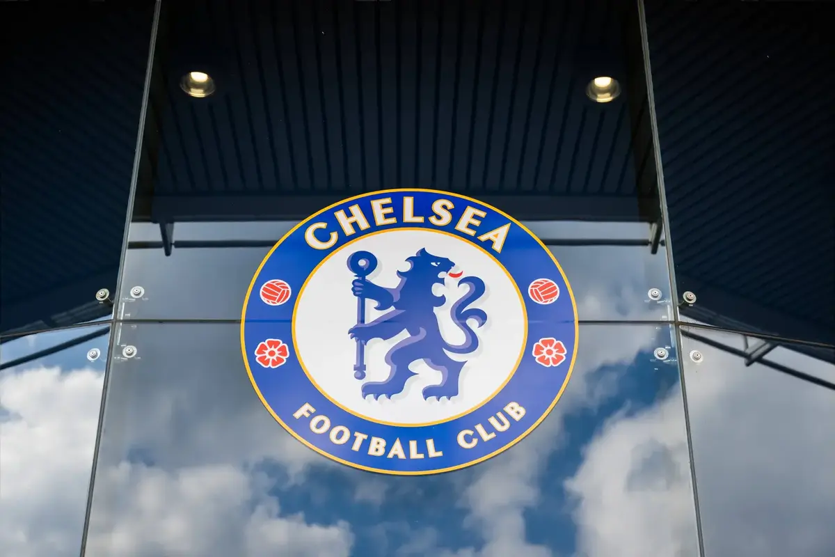 Chelsea officially sign left-back that Liverpool bid for