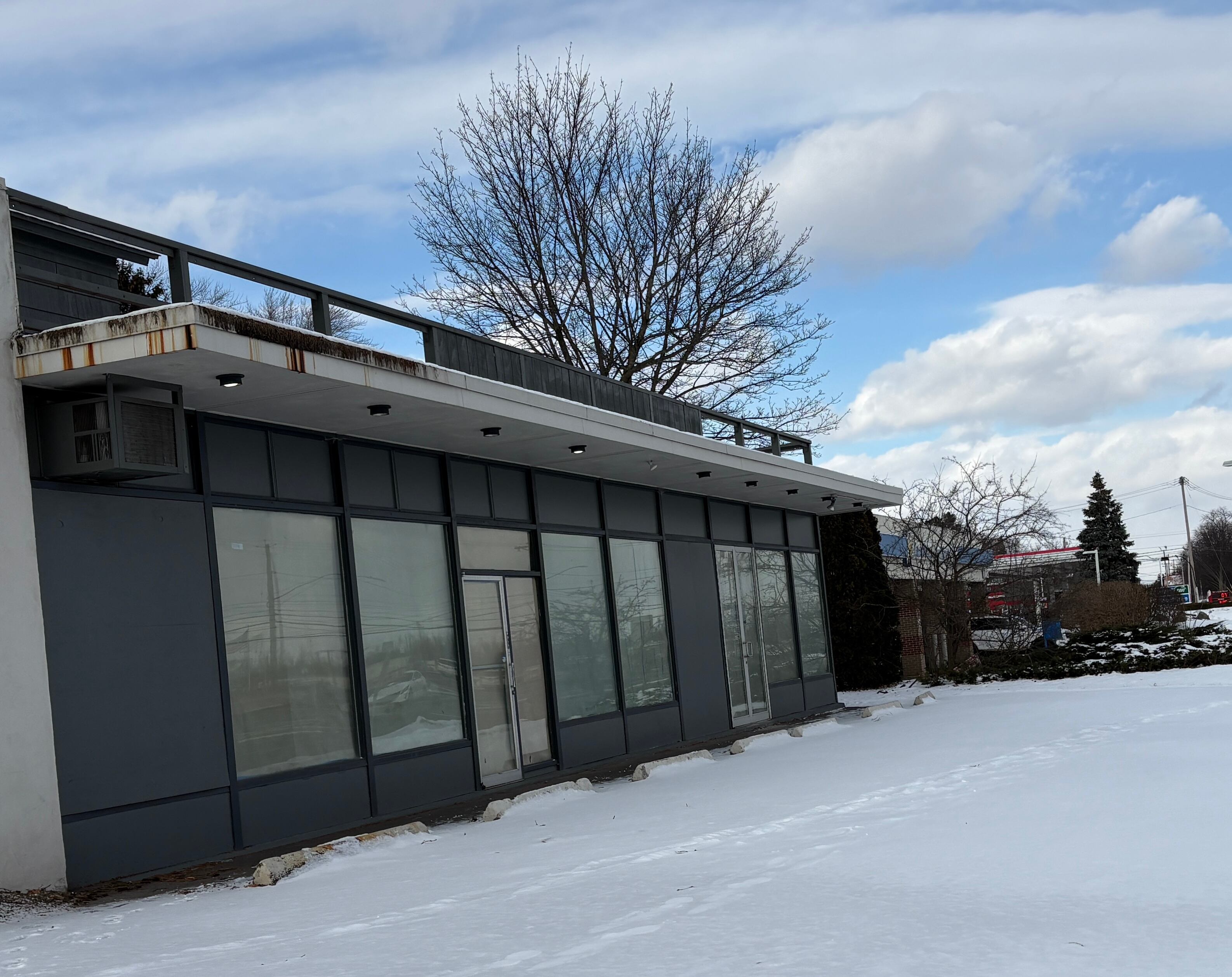 A deli and convenience store is proposed for vacant spot along Erie ...