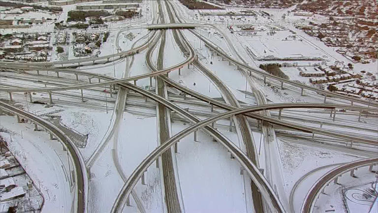 Winter storm: North Texas road conditions Monday