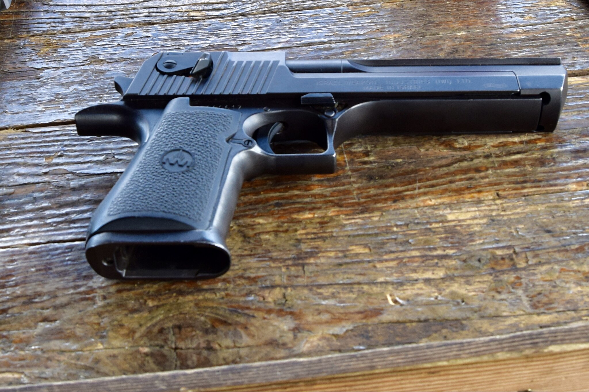 10 guns that look cool but shoot like garbage