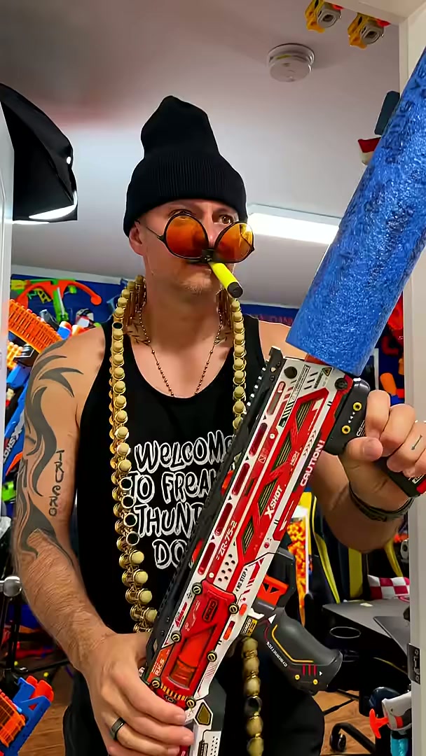 Nerf noob reload: MEGA dart!