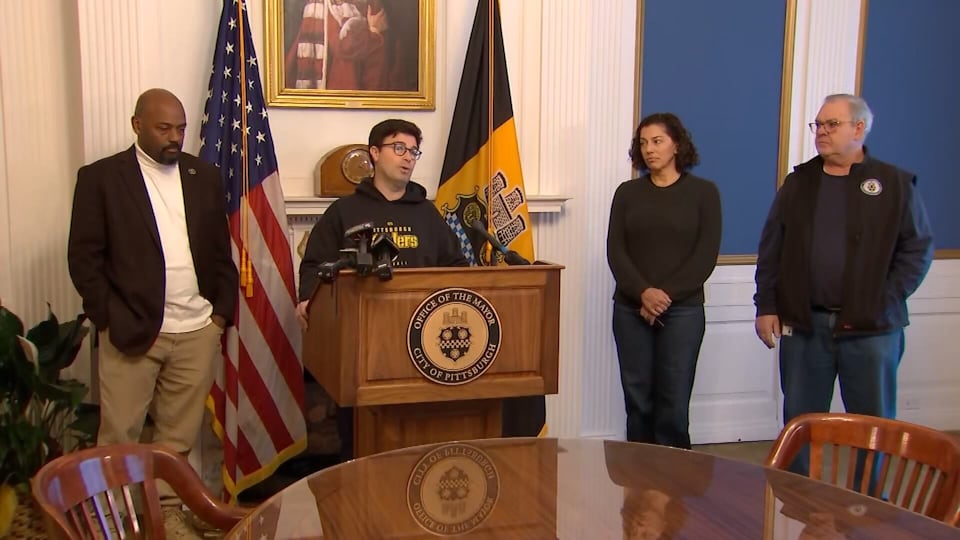 Pittsburgh mayor declares state of emergency following historic snow storm