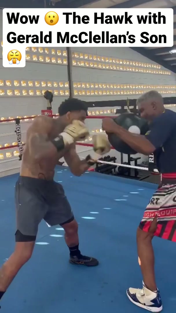 😮 Wow Julian “The Hawk” Jackson training the son of Gerald McClellan 😤 ...