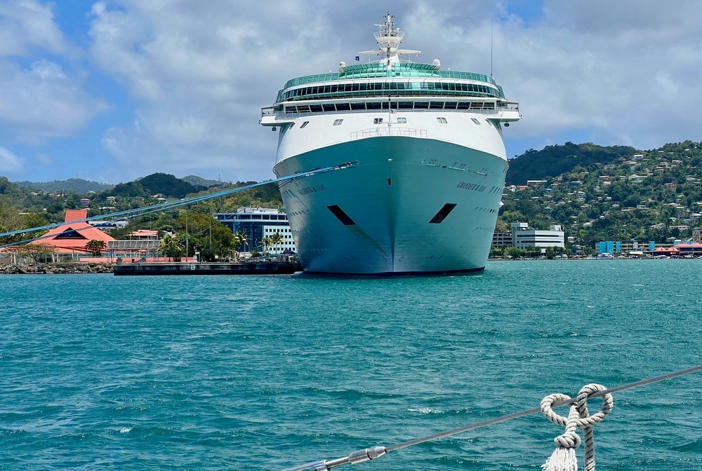 Major differences between Royal Caribbean and Carnival Line