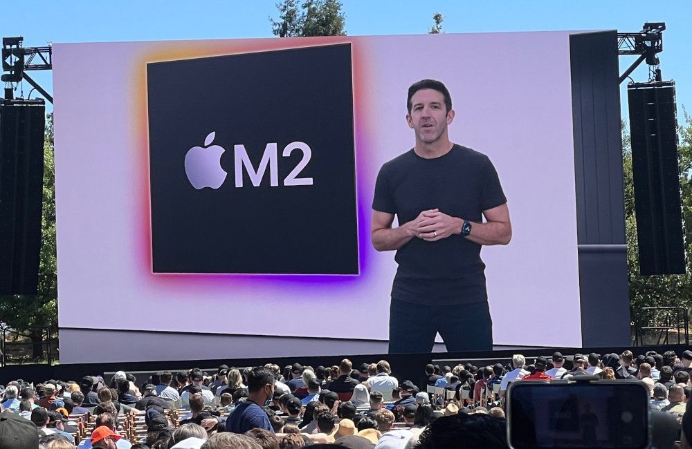 John Ternus von Apple stärkt seine Position als Erbe von CEO Tim Cook