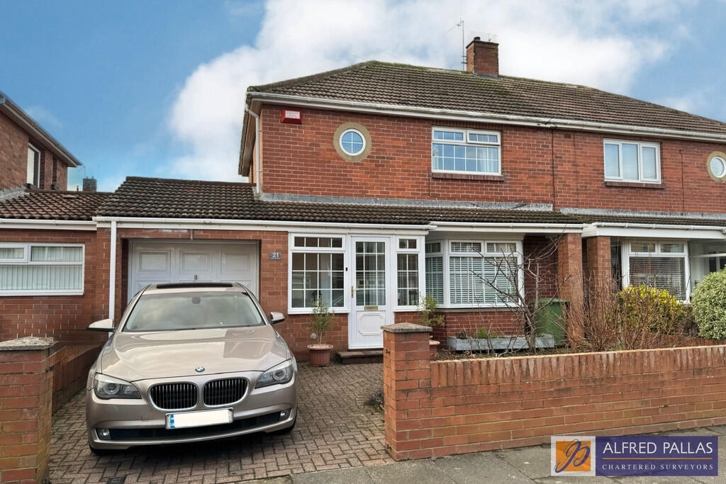 I could picture myself in this immaculate Whitburn 2-bed house close to ...