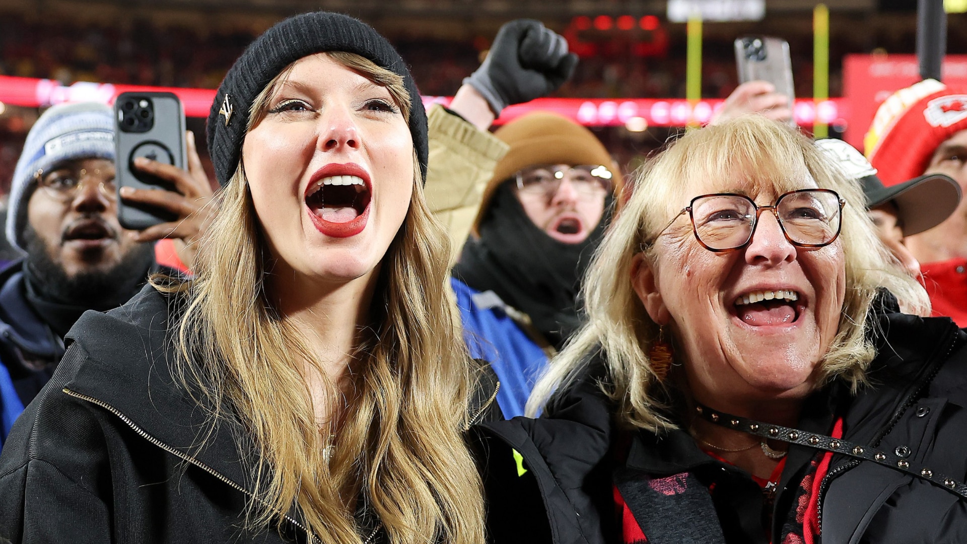 Taylor Swift & Travis Kelce's moms make joint appearance at Sundance ...