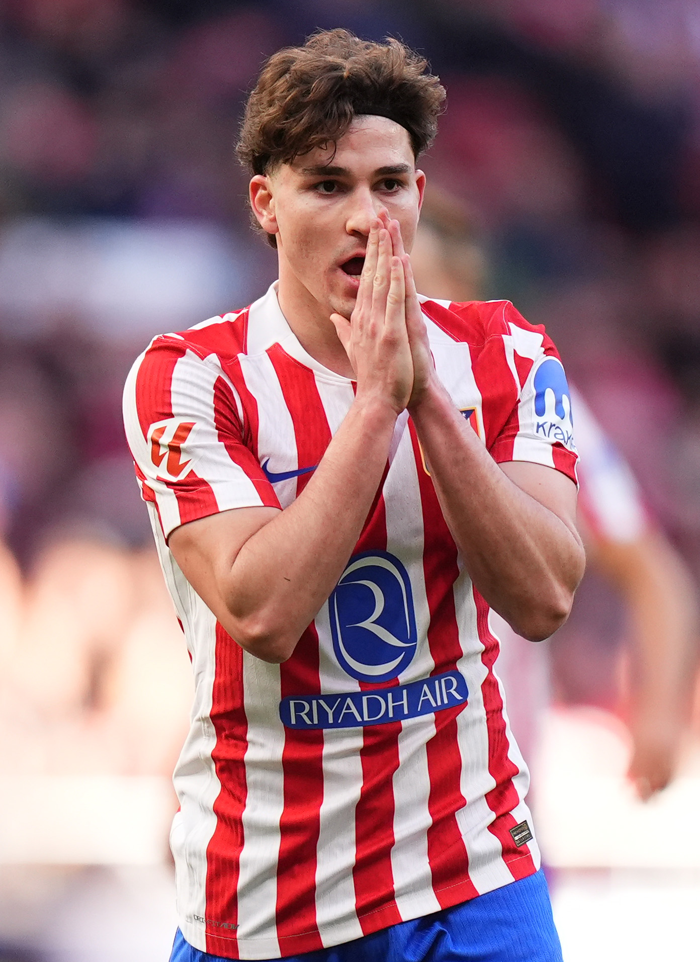 Transfer news live! Arsenal deal imminent; Chelsea snub after signing