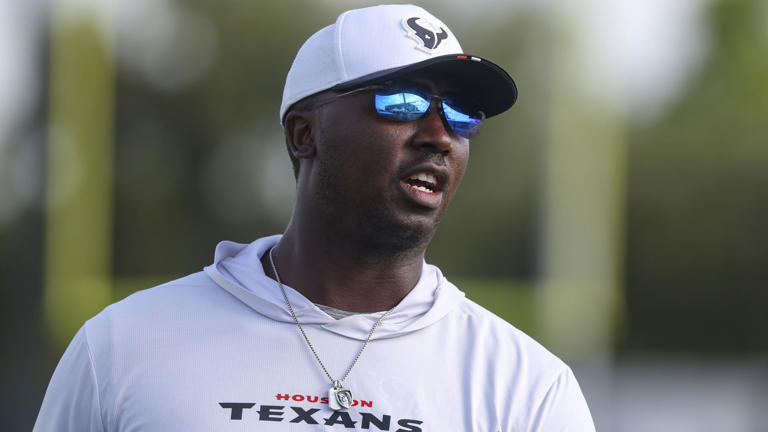 Eagles will reportedly interview Jerrod Johnson for OC job